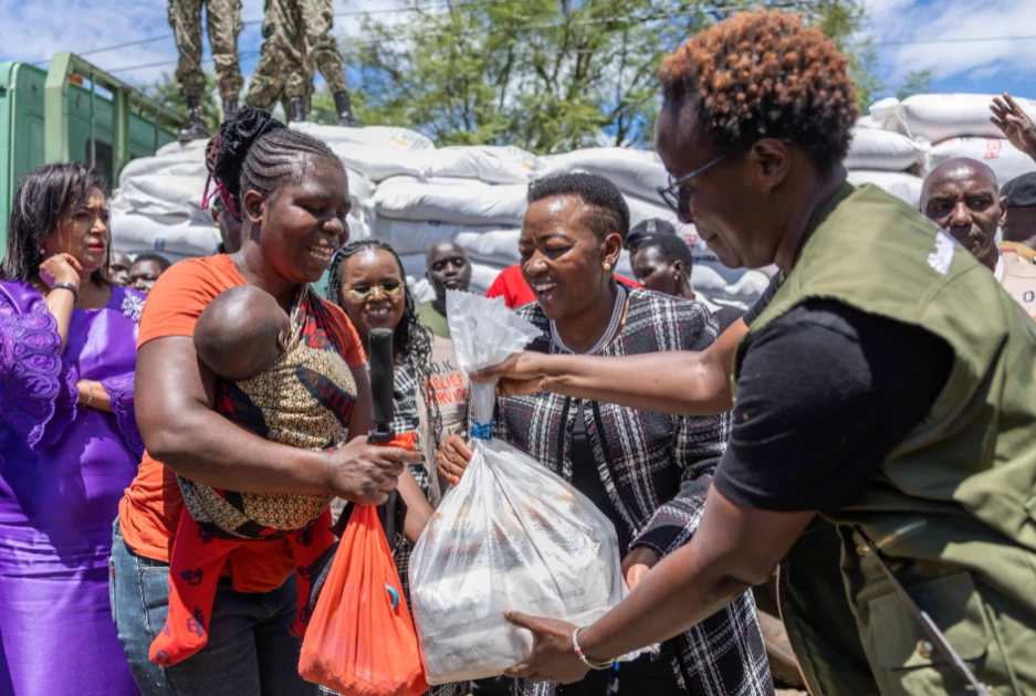 Rachel Ruto distributes food to 1,000 households affected by floods in ...