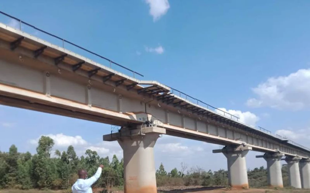 Thugs risk life and limb to ‘harvest’ SGR metals