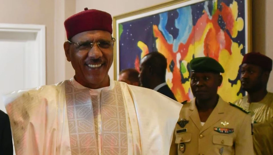 Niger rebels fighting for ousted president's release hand over weapons