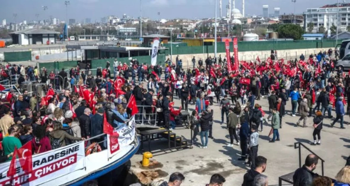 Hundreds of thousands join Istanbul protest rally