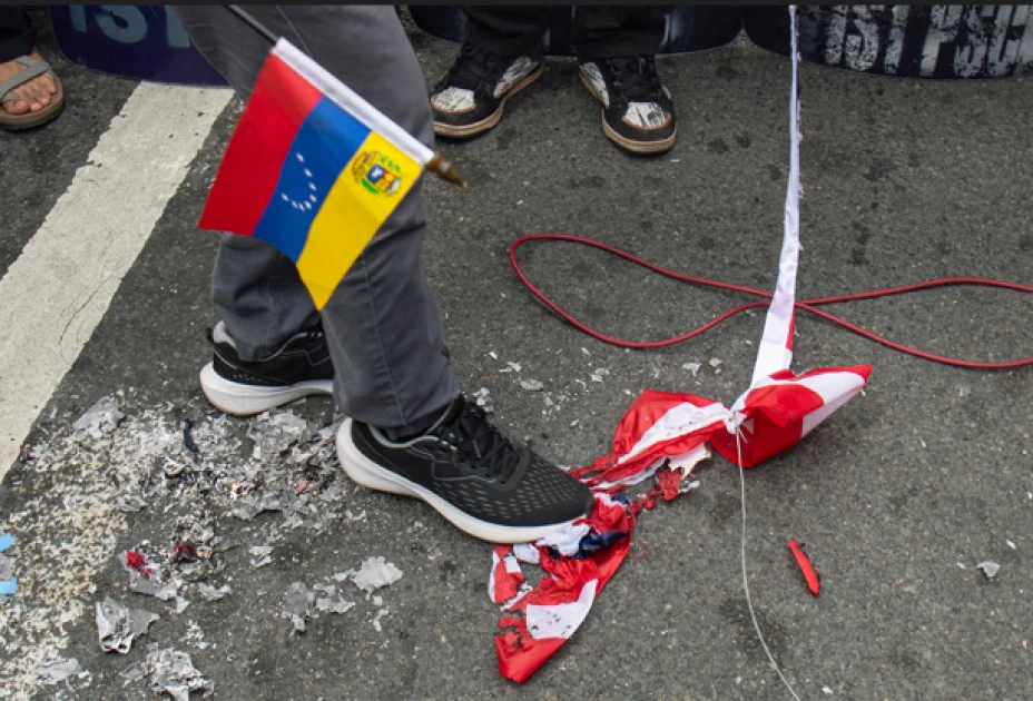 Venezuela military recognizes Maduro's VP as acting president