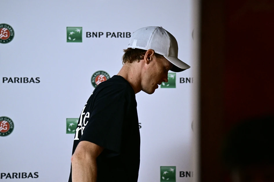 Sinner 'hits wall' as French Open bid collapses