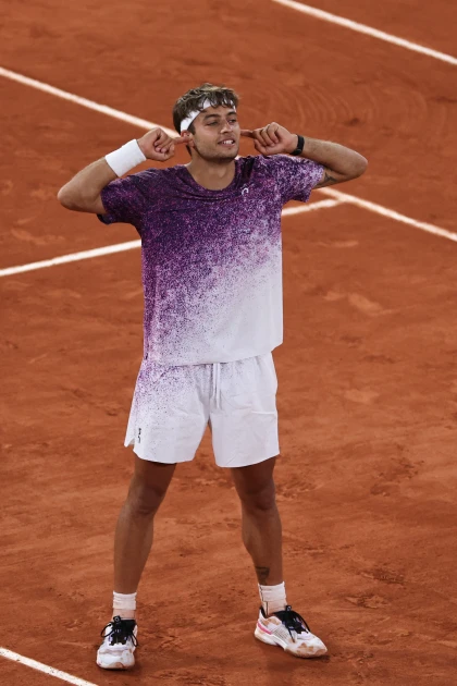 Cobolli sinks Auger-Aliassime to book French Open semi spot